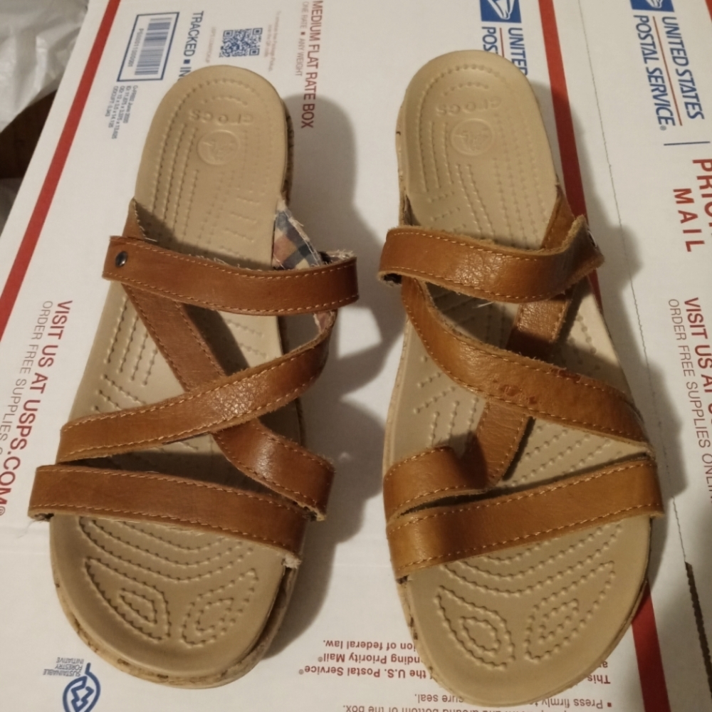 Crocs Women Wedge Sandals - Gem